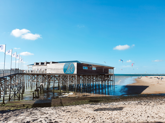 12 X de beste strandtenten in Zeeland // Your Little Black Book