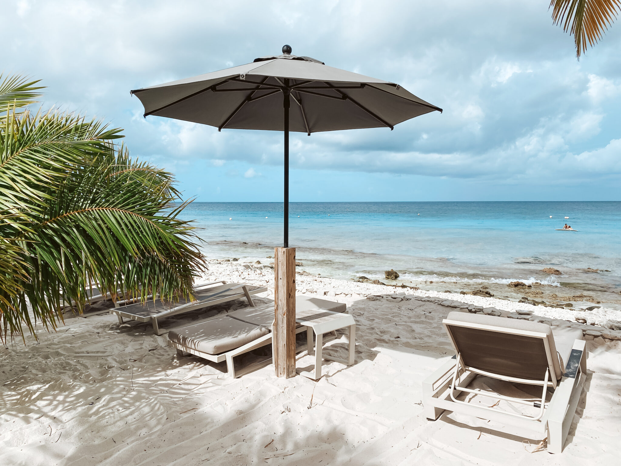 Delfins Beach Resort Bonaire & Brass Boer - review