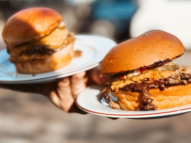 Bon Burger Amsterdam // Your Little Black Book